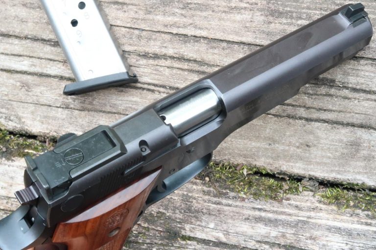 Smith & Wesson, Model 952-1, KAZ0690, A-1658 - Historic Investments