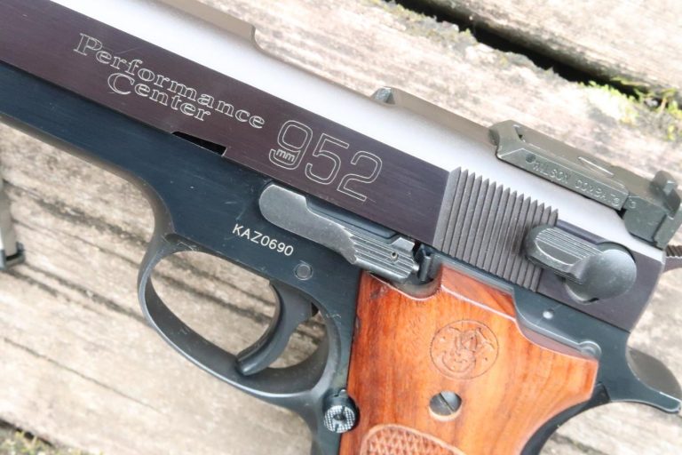 Smith & Wesson, Model 952-1, KAZ0690, A-1658 - Historic Investments